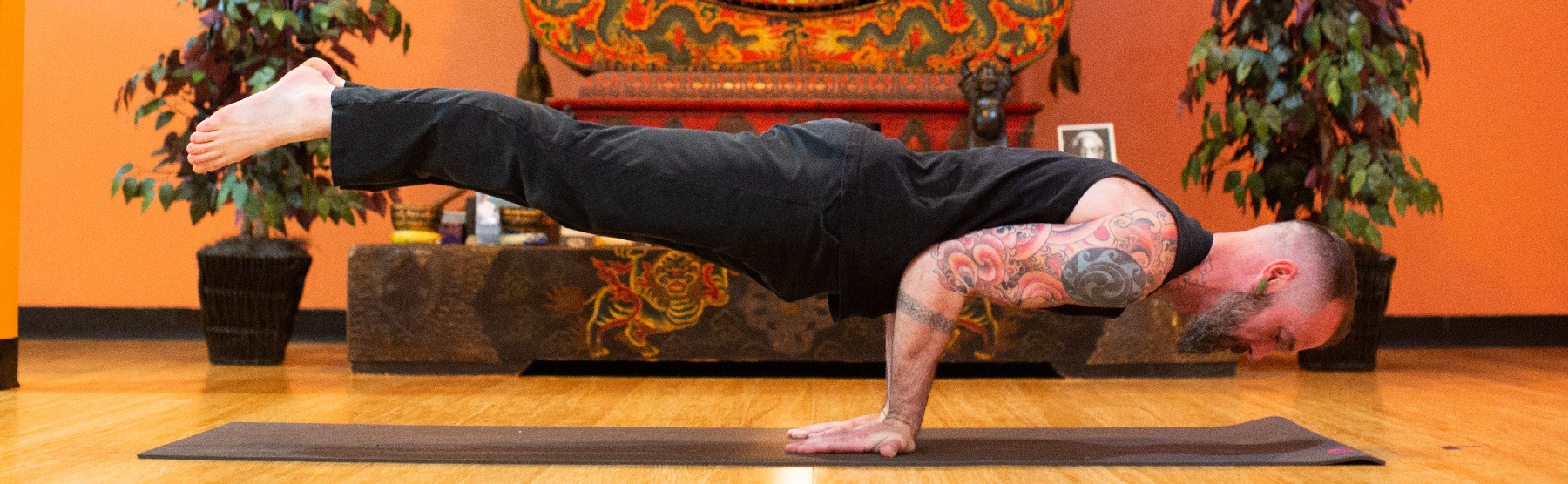 What is Hot Yoga? Discover the Amazing Health Benefits